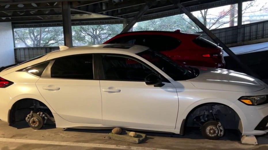 Houston Winter Storm: Thieves Caught on Camera Stealing Wheels During ...